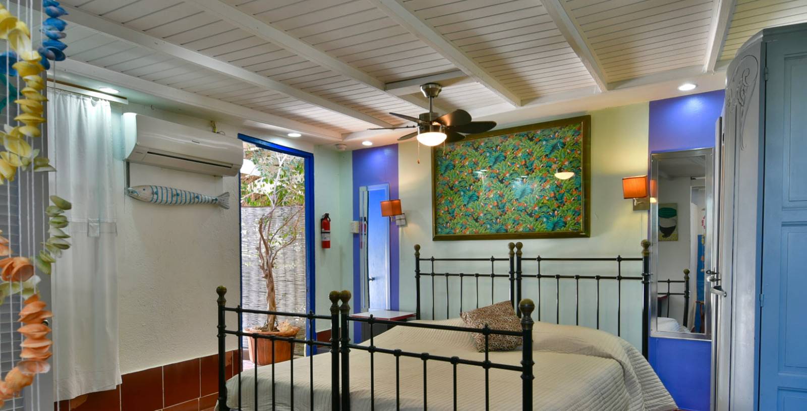 Beach House Aruba - Home